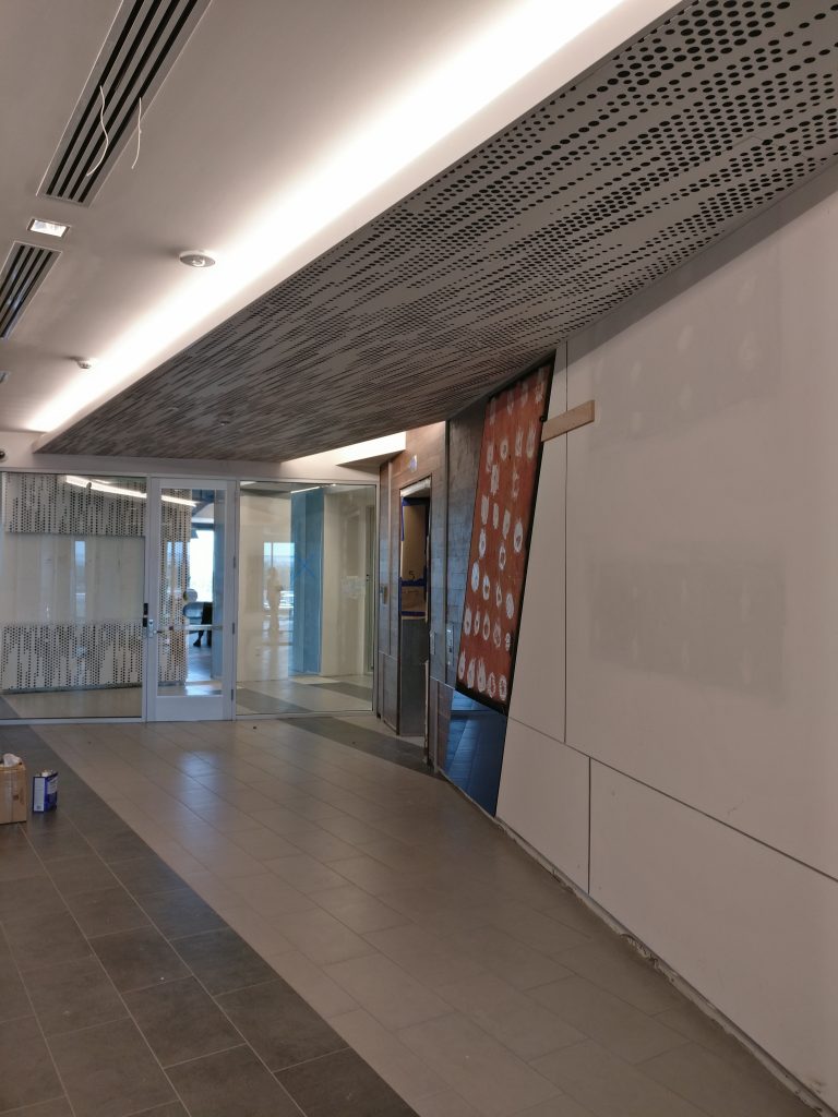 Comcast Inova – Arktura Vapor Trail Ceilings